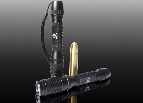 ITP Light C8R 2 X AA CREE LED Flashlight