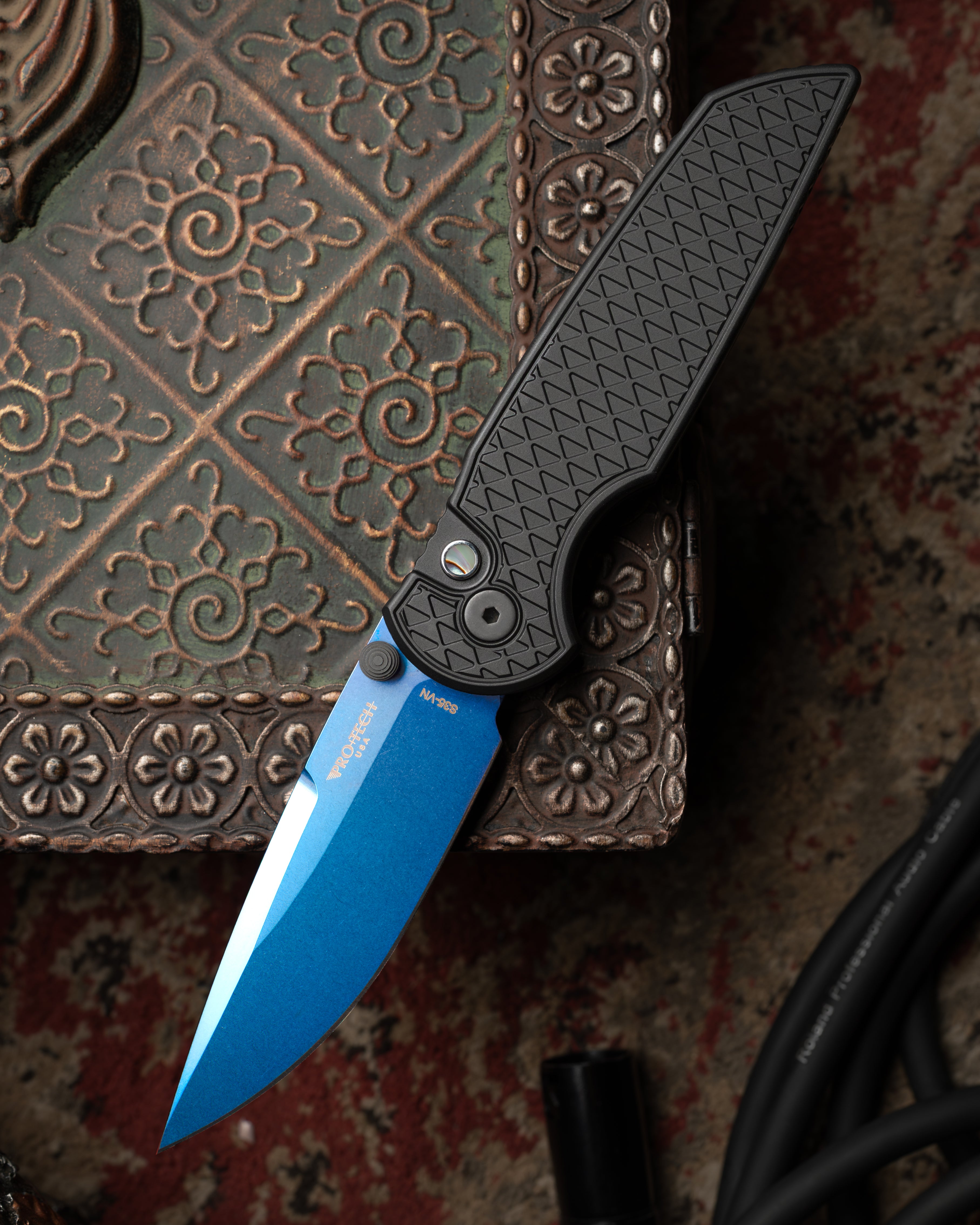 Pro-Tech Knives TR-3 INTEGRITY Sapphire Blue PVD S35VN Blade Relic Tex